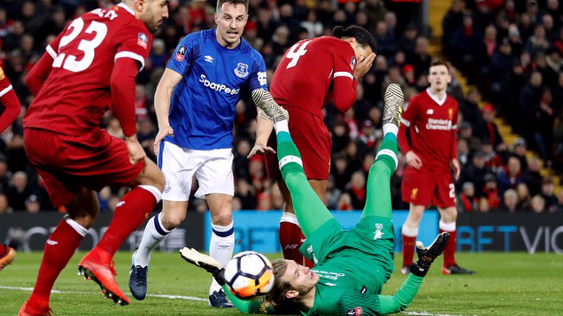 Karius Has Made Mistakes - Give The Lad A Break - The Redmen TV